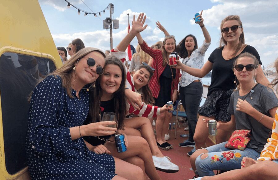 Rotterdam: Pub Cruise with Drinks and Bites - Authenticity and Value