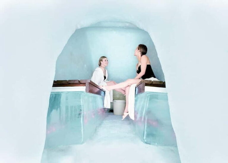 Rovaniemi: Arctic Snow Hotel Tour and Snow Sauna Experience - What to Expect on the Tour