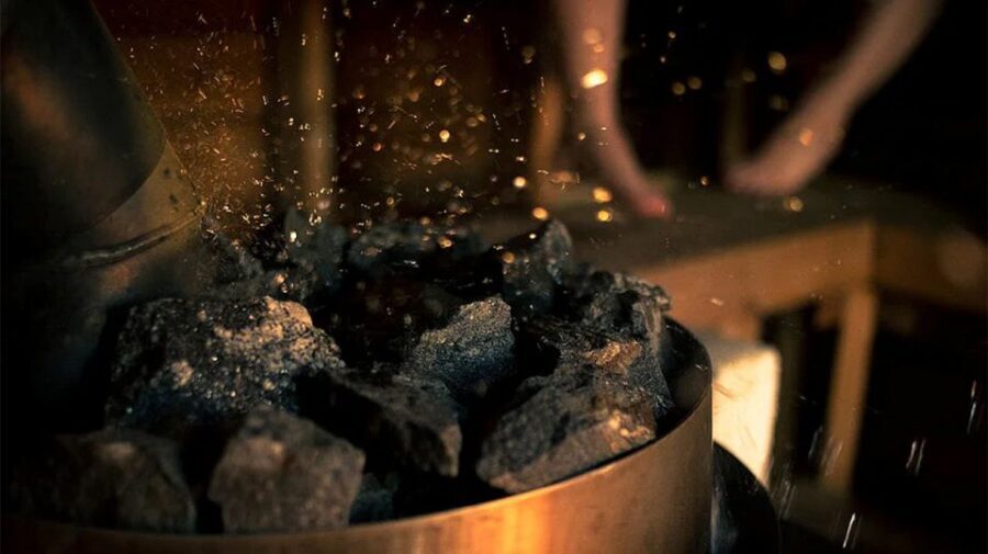 Rovaniemi: Northern Lights Trip with Arctic Sauna & Jacuzzi - The Value of the Experience