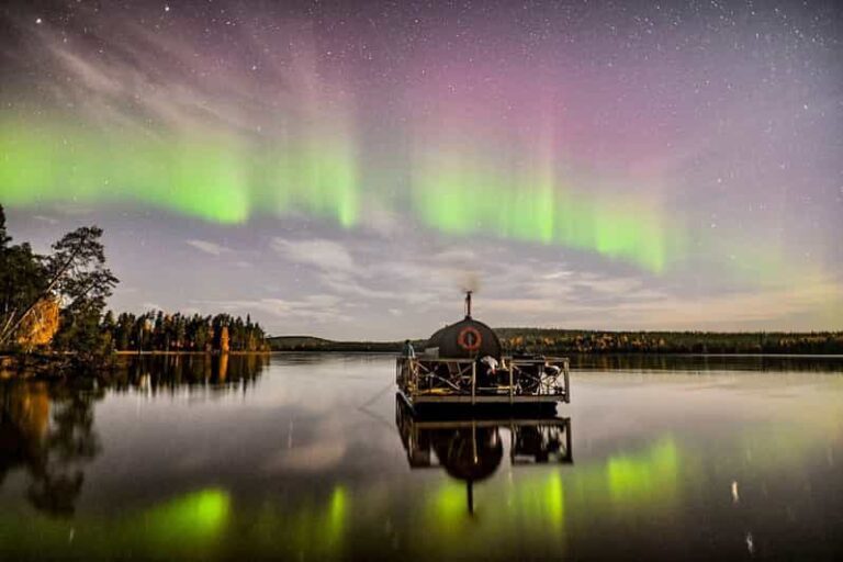 Rovaniemi: Northern Lights Trip with Sauna Boat - Itinerary Breakdown