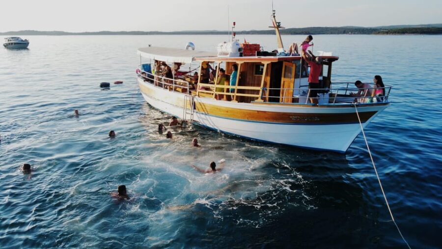 Rovinj half-day cruise: swim stops, drinks & brunch included - Detailed Breakdown of the Itinerary