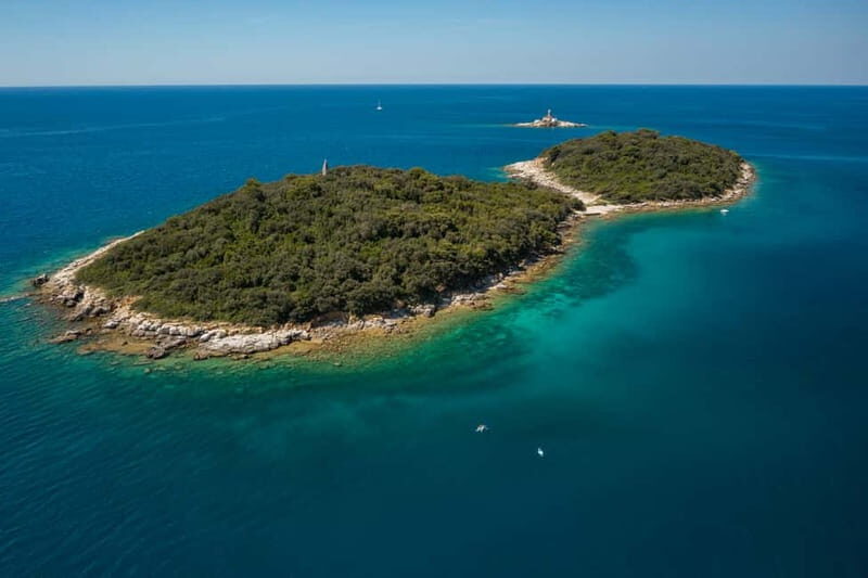 Rovinj Islands: 4-Hour Guided Kayak Tour with drinks - Exploring the Islands
