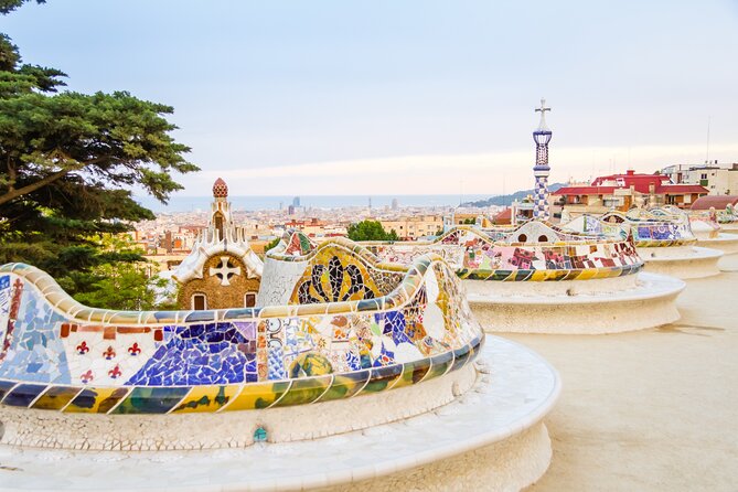 Sagrada Familia and Park Guell Guided Tour with Transport - Key Points