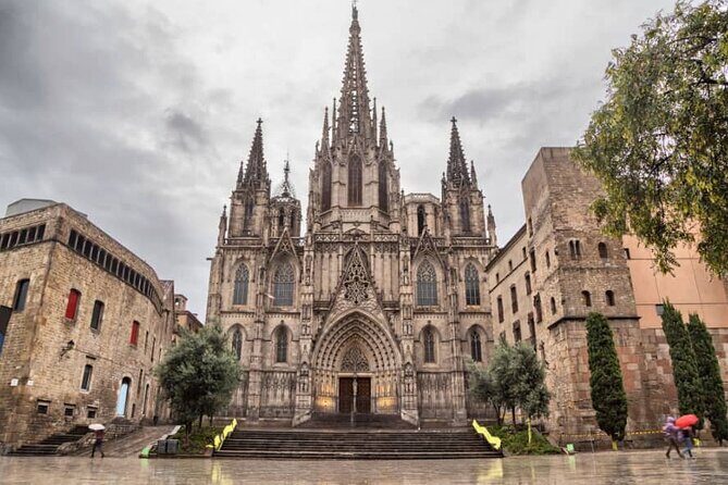 Sagrada Familia & Gothic Quarter Private Tour - The Itinerary in Detail