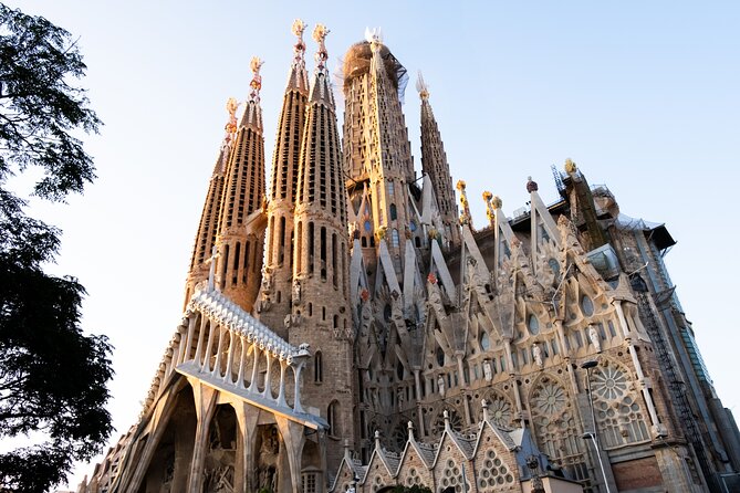 Sagrada Familia Guided Tour & Skip the Line Ticket in Barcelona - Introduction