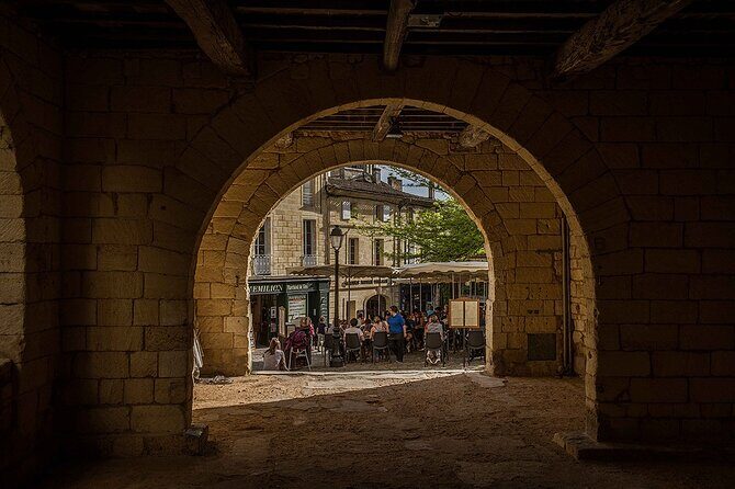 Saint Emilion History Tour with Wine Education and Tasting - Discovering Saint-Emilion in a Nutshell