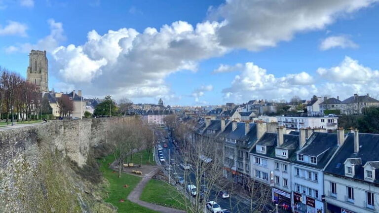 Saint-Lô: 2-hour walking tour - An honest look at what to expect