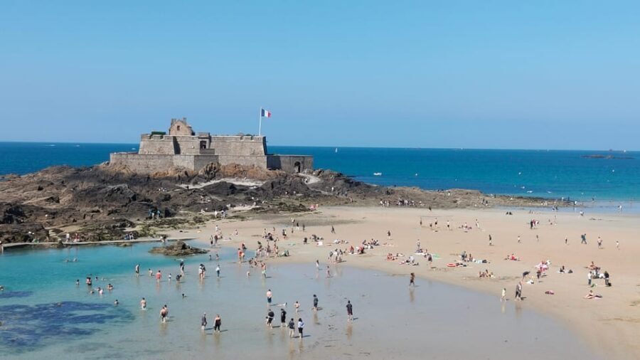 Saint-Malo: Private Guided Tour of the Historic Walled City - Detailed Breakdown of the Itinerary