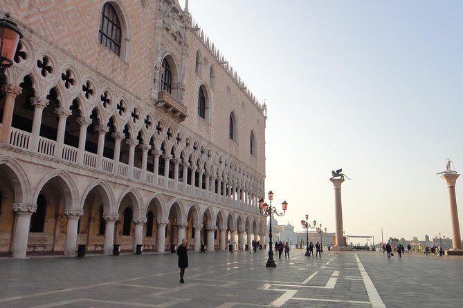 Saint Marks Basilica, Doge's Palace and Gondola tour in Venice - The Value of This Experience