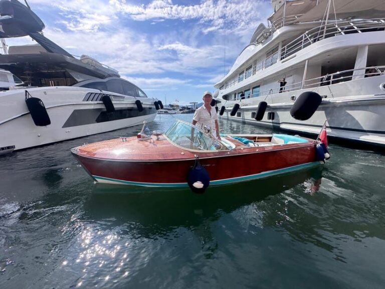 Saint-Tropez: Private Classic RIVA Boat Tour - The Allure of a Private Riva Experience