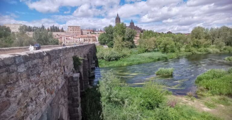 Salamanca: Guided Sightseeing Tour by Bicycle - Breakdown of the Itinerary