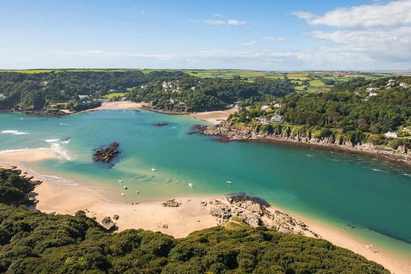 Salcombe: Paddleboarding Group Lesson - What to Expect on the Water