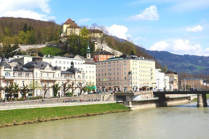Salzburg Airport Transfers : Salzburg Airport SZG to Salzburg in Business Car - The Experience: What to Expect