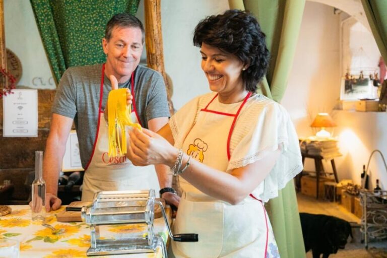 San Gimignano: Pasta Class & Wine Tasting at Local's Home - What Travelers Say