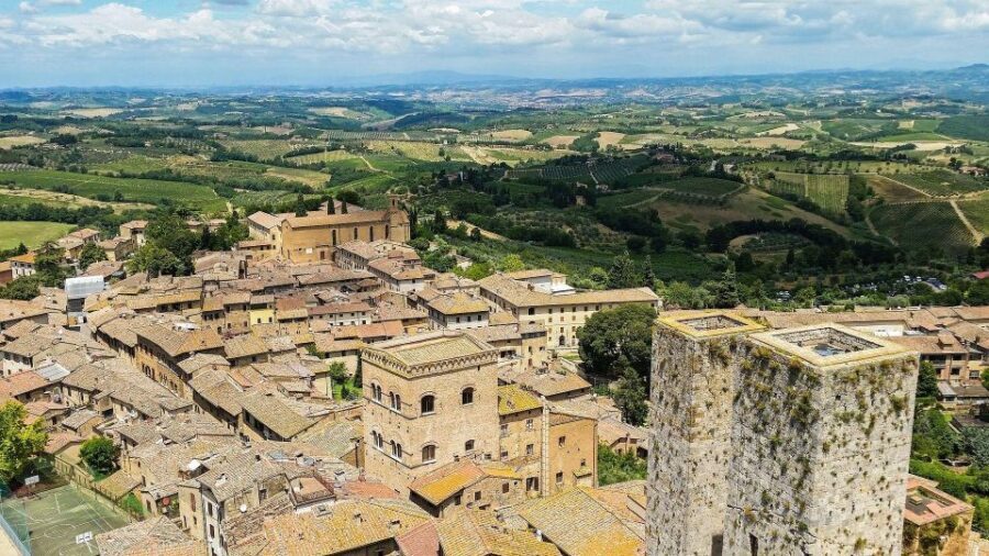San Gimignano Private Walking Tour - Exploring the Town’s Roots and Legends