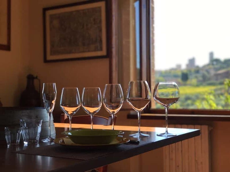 San Gimignano: Wine, Oil, Cheese & Balsamic Tasting - The Seating and Atmosphere