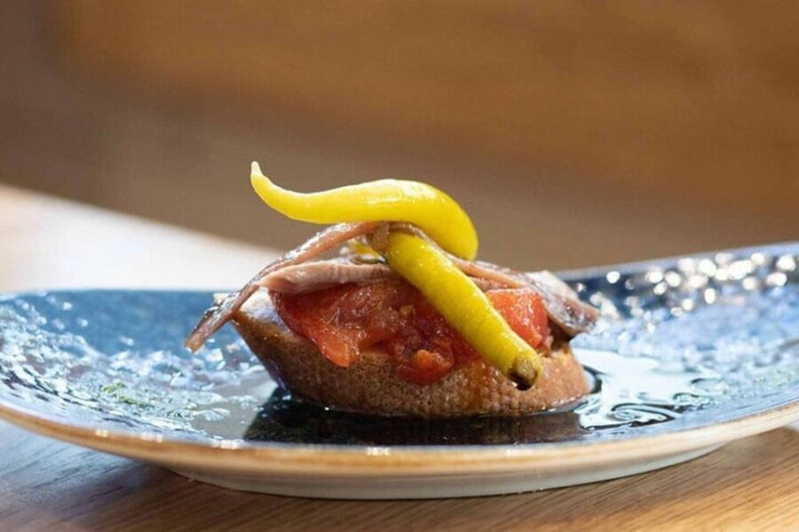 San Sebastian: Guided Food Tour with Pintxo Tasting & Wines - The Experience in Practice: What Travelers Say