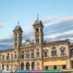 San Sebastian: Insta-Perfect Walk with a Local - What to Expect: A Mix of Sightseeing and Social Media Gold