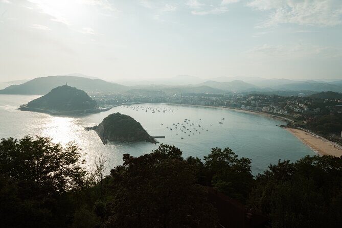 San Sebastian SIGHTSEEING and PINTXOS - Private Cultural & Gastronomic Adventure - What We Like About This Tour