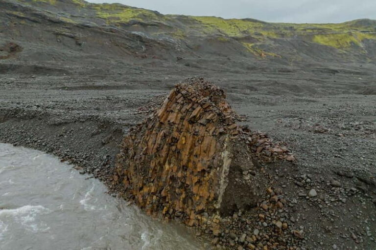 Sandfellsjökull: Glacier Mapping Expedition - The scenery: a visual feast