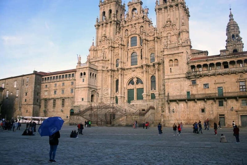 Santiago City Tour and University of Santiago - Practical Insights for Travelers