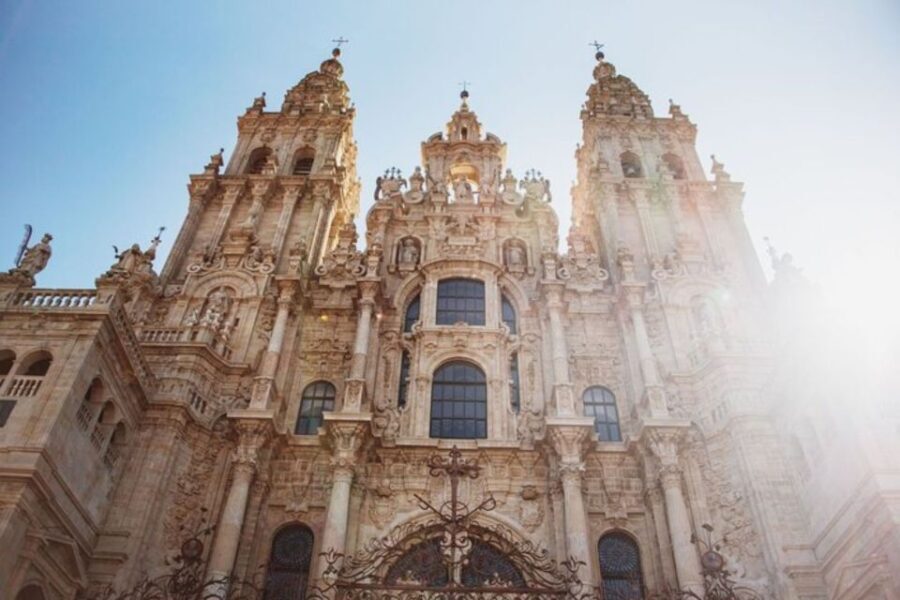 Santiago de Compostela: Private tour with a local guide - Practical Considerations and Tips