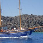 Santorini 2-Day Combo: Volcano Boat Cruise & Island Bus Tour - The Experience and What It Means for You