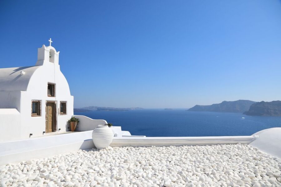 Santorini 5hour Semi-Private DAY HIGHLIGHTS Tour - Oia and the Iconic Blue Dome