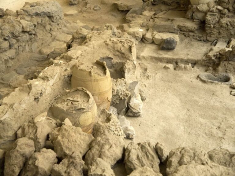 Santorini: Akrotiri Entry Ticket and Audio Guide - What Makes Akrotiri Special?