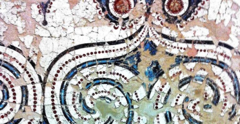 Santorini: Akrotiri Private Guided Tour with Hotel Pick-Up - Deep Dive into the Itinerary