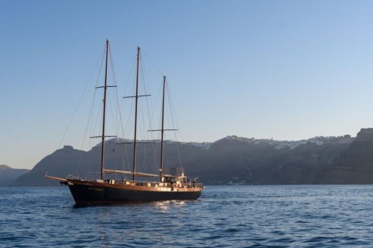 Santorini: Caldera and Oia with King Thiras Boat - The Practical Side: What to Expect and What to Bring