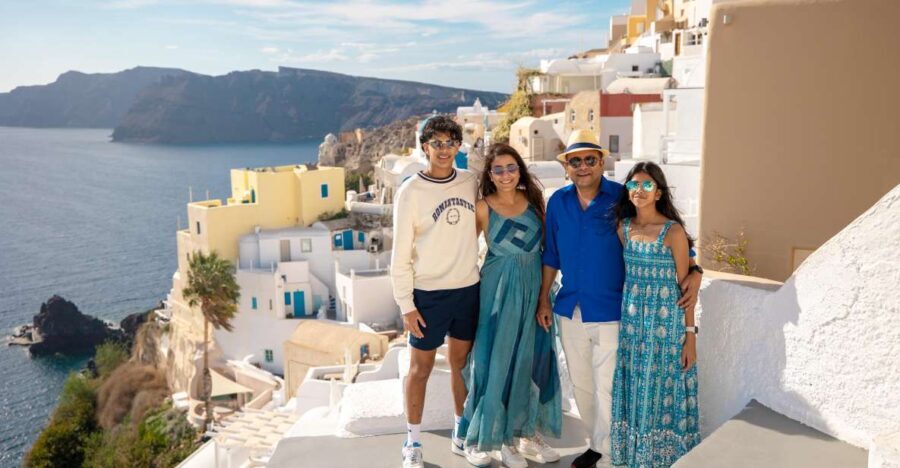 Santorini Family Photoshoot (Oia Village) - Why This Tour Is Worth Considering