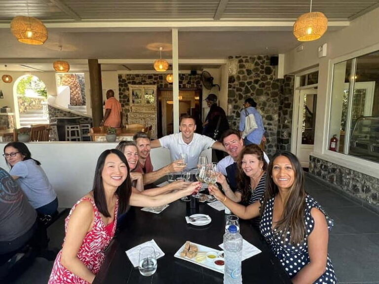Santorini Highlights Tour with Wine Tasting option - Why This Tour Works Well