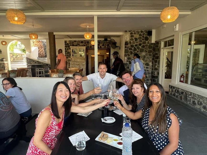 Santorini Highlights Tour with Wine Tasting option - Why This Tour Works Well