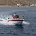 Santorini: license free boat in Santorini - Cost and Value
