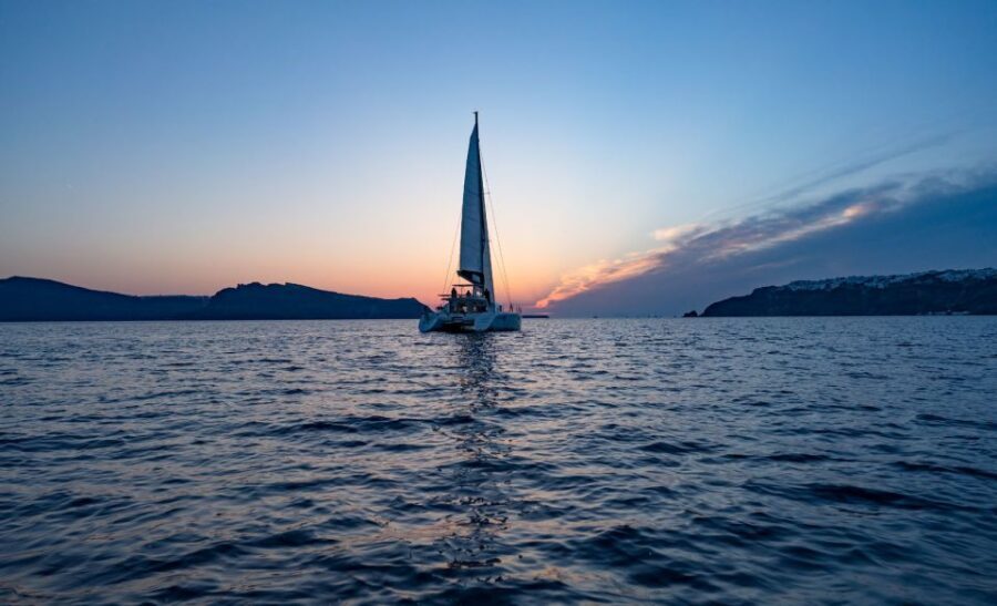 Santorini: Luxury Sunset Cruise with Dinner & Open Bar - What Sets This Cruise Apart