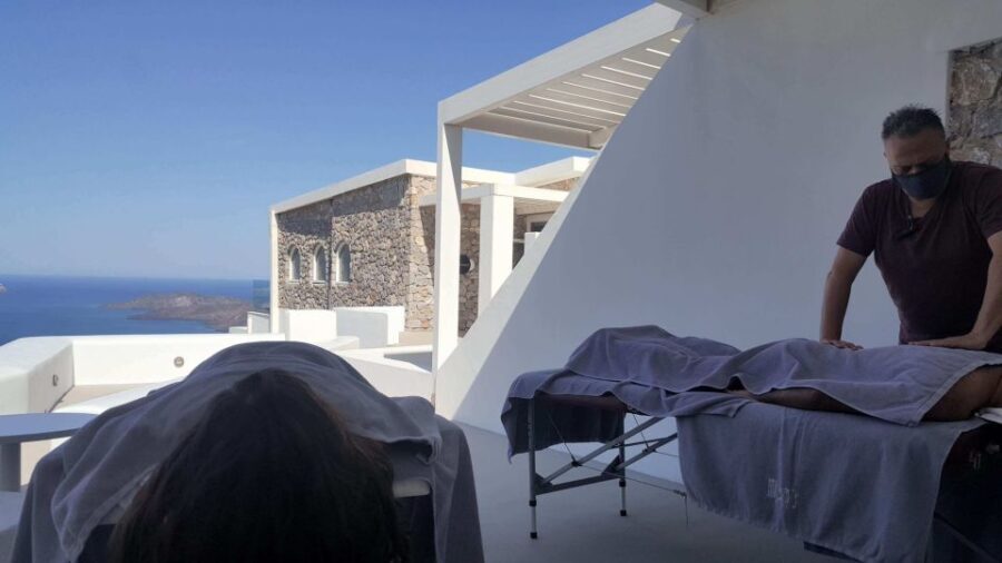 Santorini: Mobile Couples Massage at Your Private Villa - An In-Depth Look at the Experience
