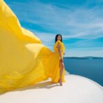 Santorini Oia: Private Flying Dress Photoshoot - The Photographers and the Experience