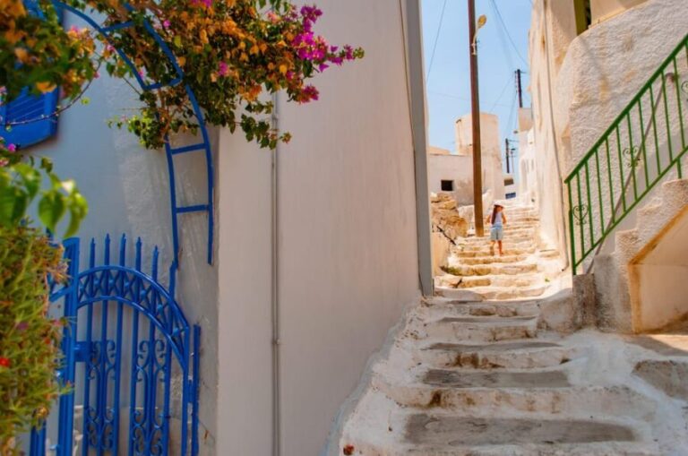 Santorini Panorama: 3-Hour Private Walking tour - The Sum Up