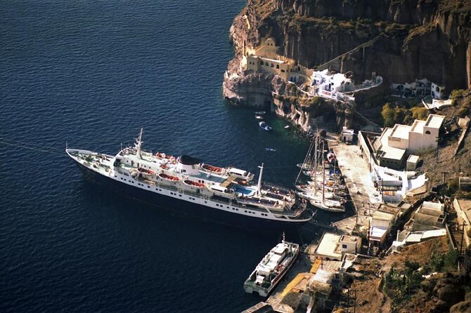 Santorini Port to any Hotels or vice versa - Why This Transfer Service Works for You