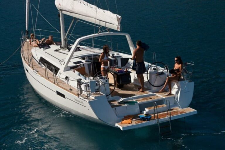 Santorini: Private Caldera Sailing Trip with Open Bar & Meal - Practical Tips for Booking and Enjoying the Tour