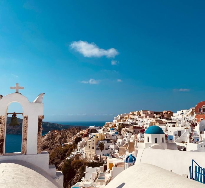 Santorini: Private Tour in the Picturesque Village of Oia - What to Expect During the Tour