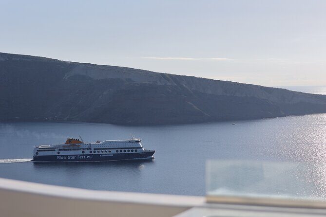 Santorini: Private Transfers To / From The Port Athinios - Why Price Is a Good Deal
