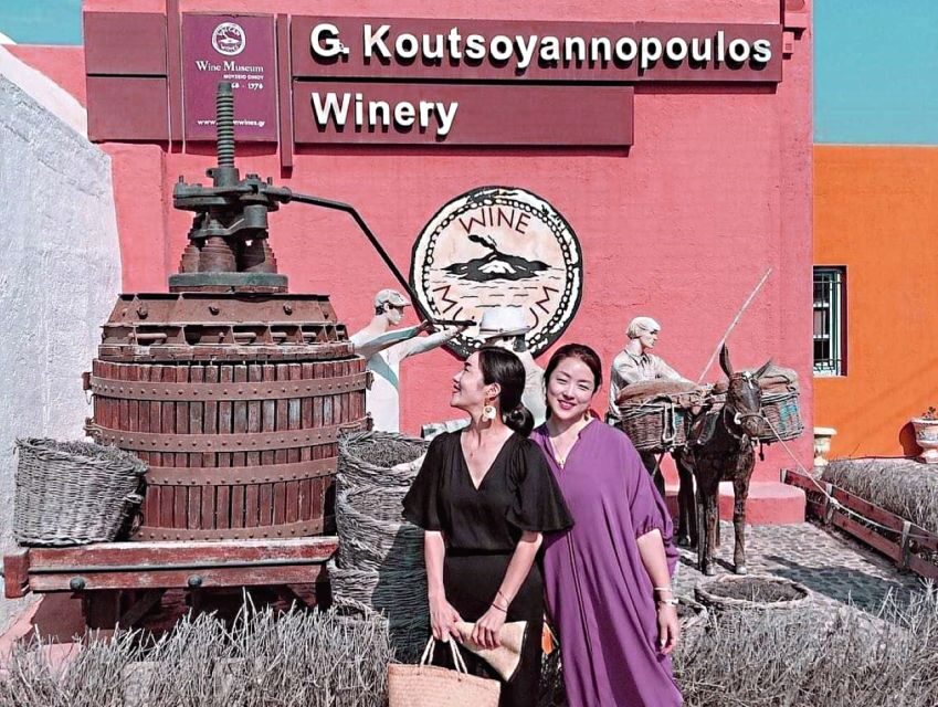 Santorini: Pyrgos, Winery & Oia - Detailed Breakdown of the Itinerary