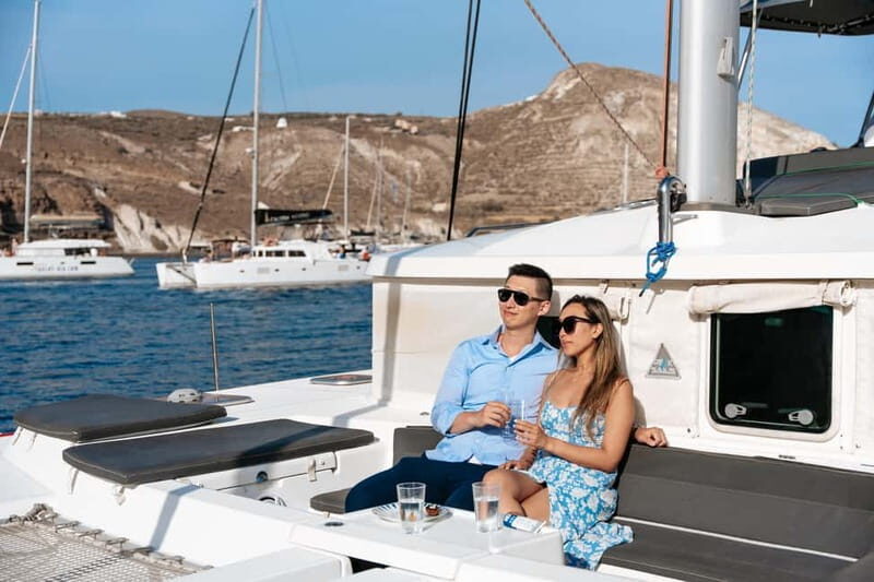 Santorini: Semi-Private Sailing Cruise Day & Sunset/max 15 p - What Sets This Tour Apart?
