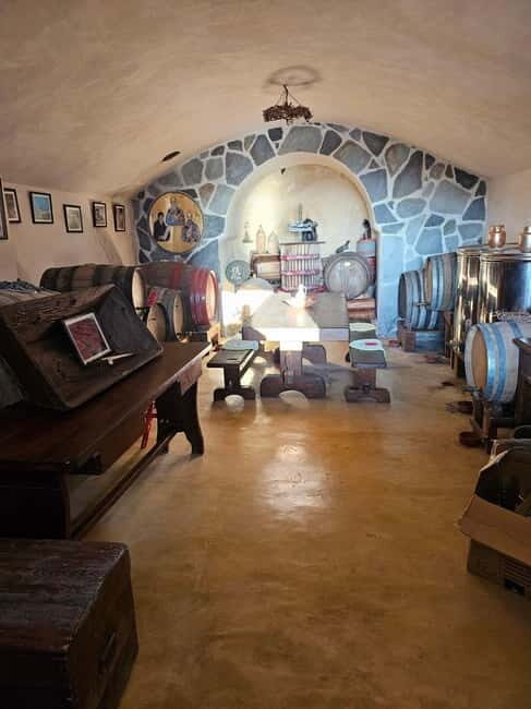 Santorini: Shared Wine Tasting and Culinary Experience - The Value of This Tour