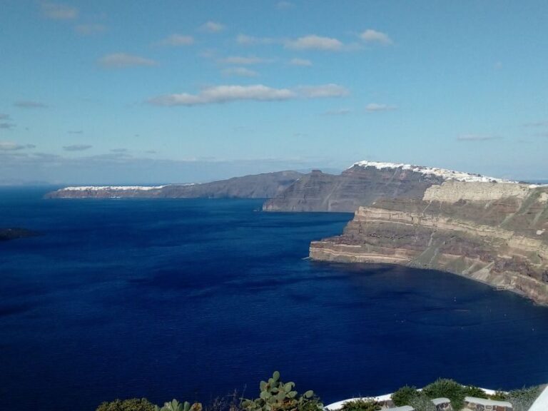 Santorini: Wine Tasting Tour & Sunset Viewing - Transportation & Group Size
