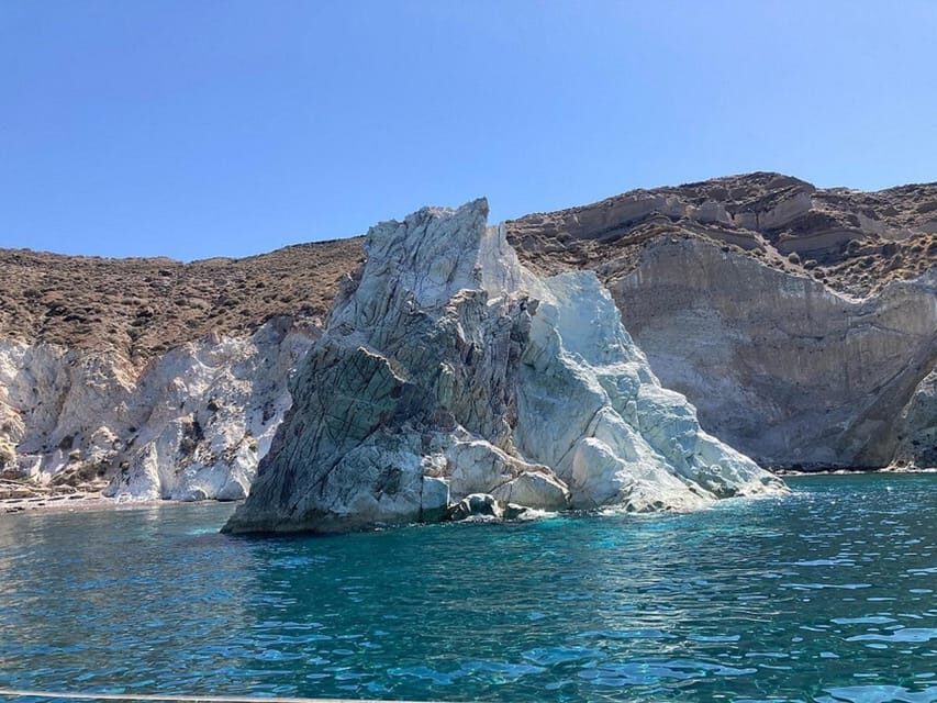 Santorini:Cruises with Catamaran around the Volcanic Island. - The Itinerary and What You’ll Actually Do
