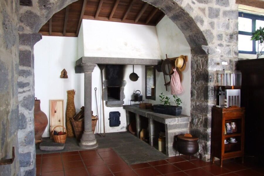 São Miguel: Full-Day 4WD Jeep Tour to Furnas with Lunch - Who Will Love This Tour?