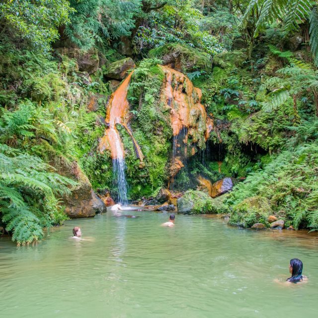 São Miguel: Full-Day Tour to Sete Cidades and Lagoa do Fogo - Authenticity and Guide Expertise
